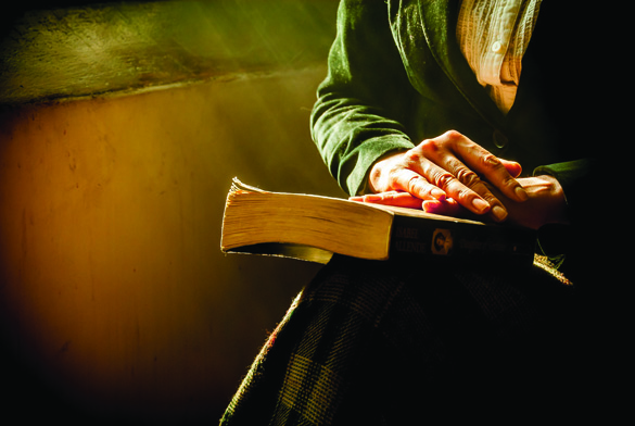 Reading could help people experiencing loneliness – FHT Blog