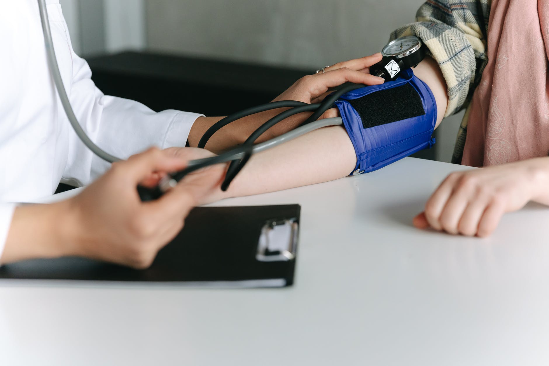 Blood pressure checks to be made available from NHS pharmacies – FHT Blog